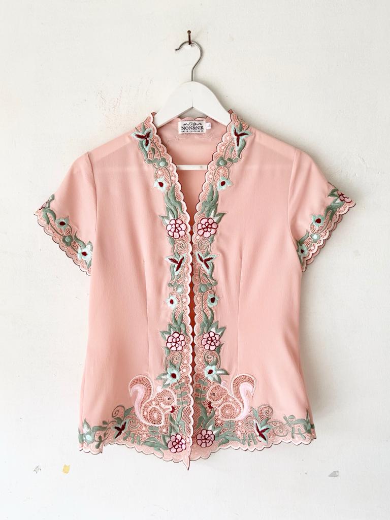 PO Kebaya Classic Peach - Non&Nik