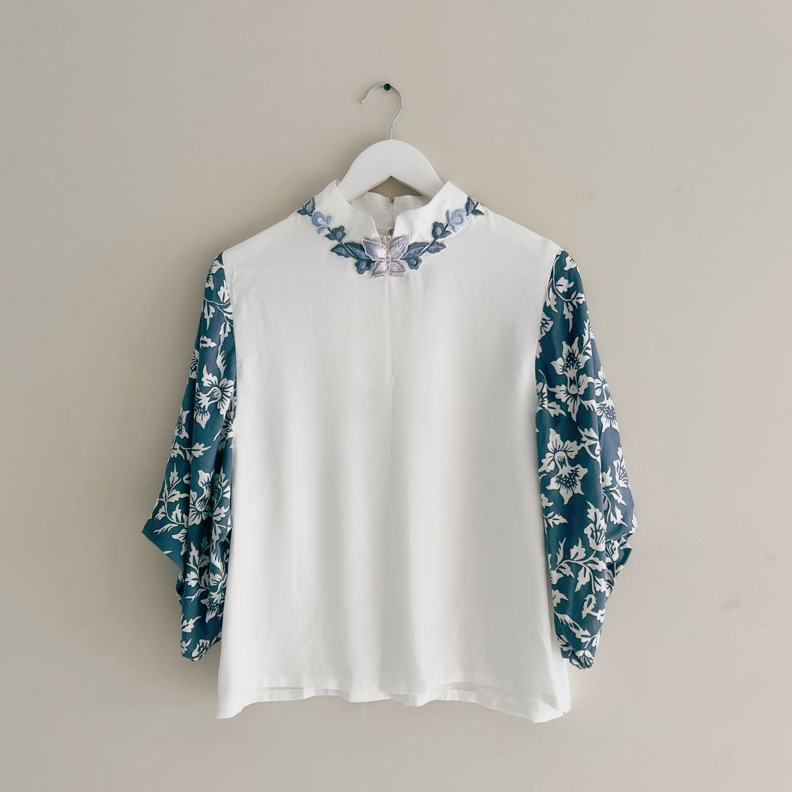 PO Mariella Butterfly Collar Batik Kembang Denim - Non&Nik